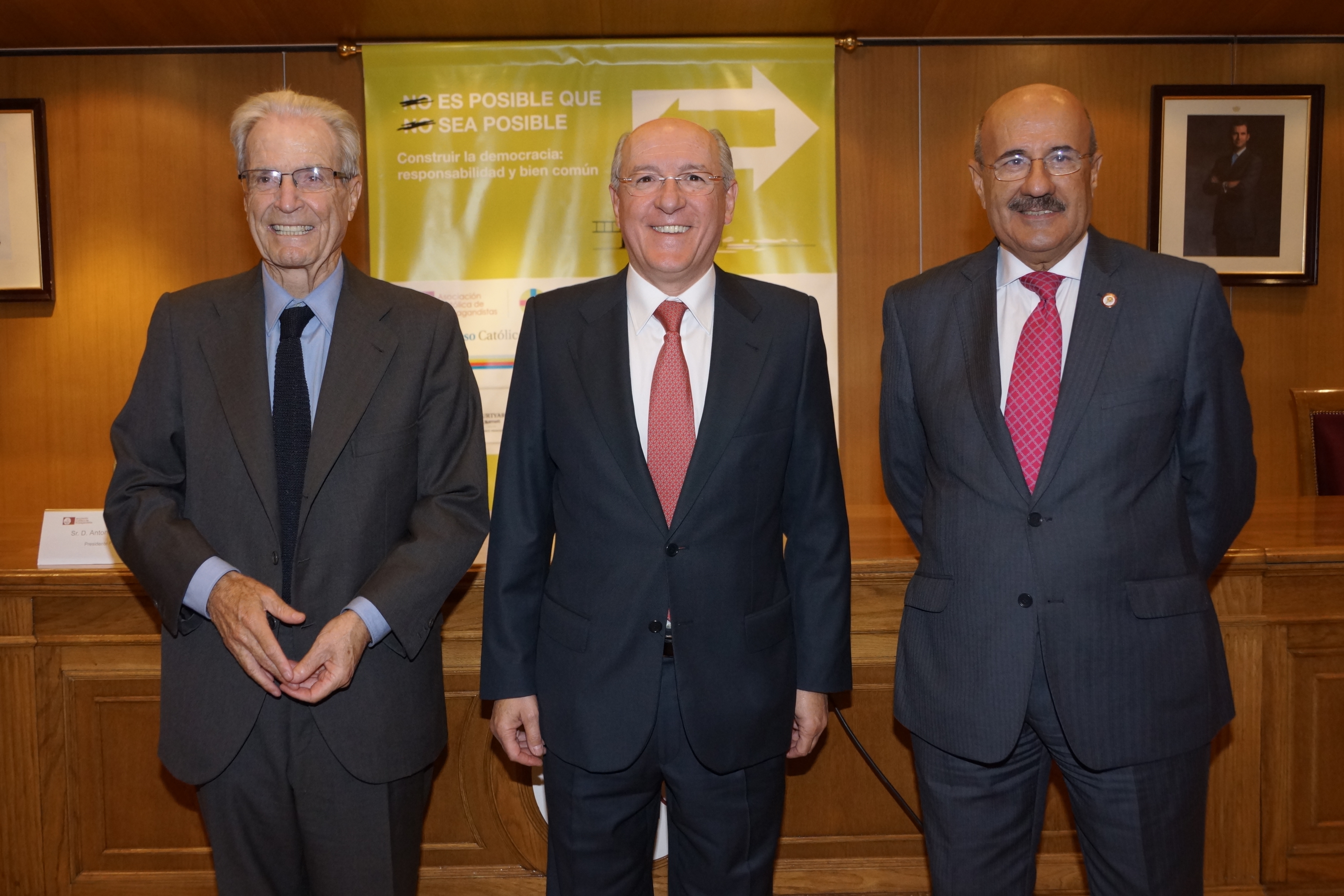 El CEU insiste en presentar a Garrigues como modelo de católico público ...